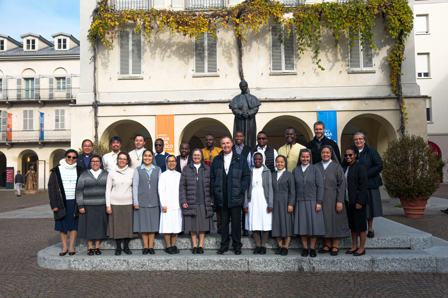 Italy - Missionary Crosses Consigned to Missionaries