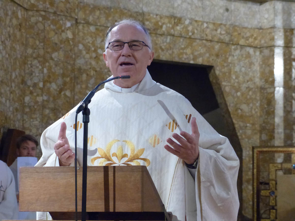 Francia - Visita extraordinaria del P. Rozmus