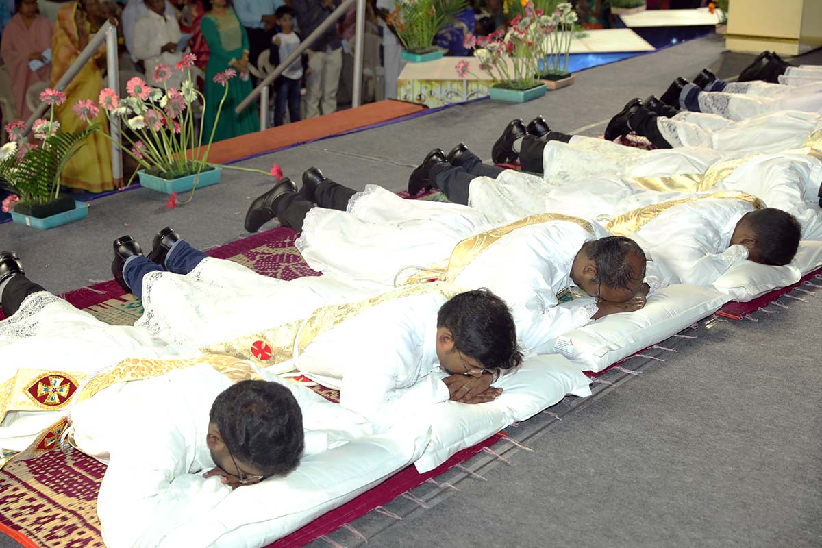 India - Eight Salesians ordained priests in Chennai Province