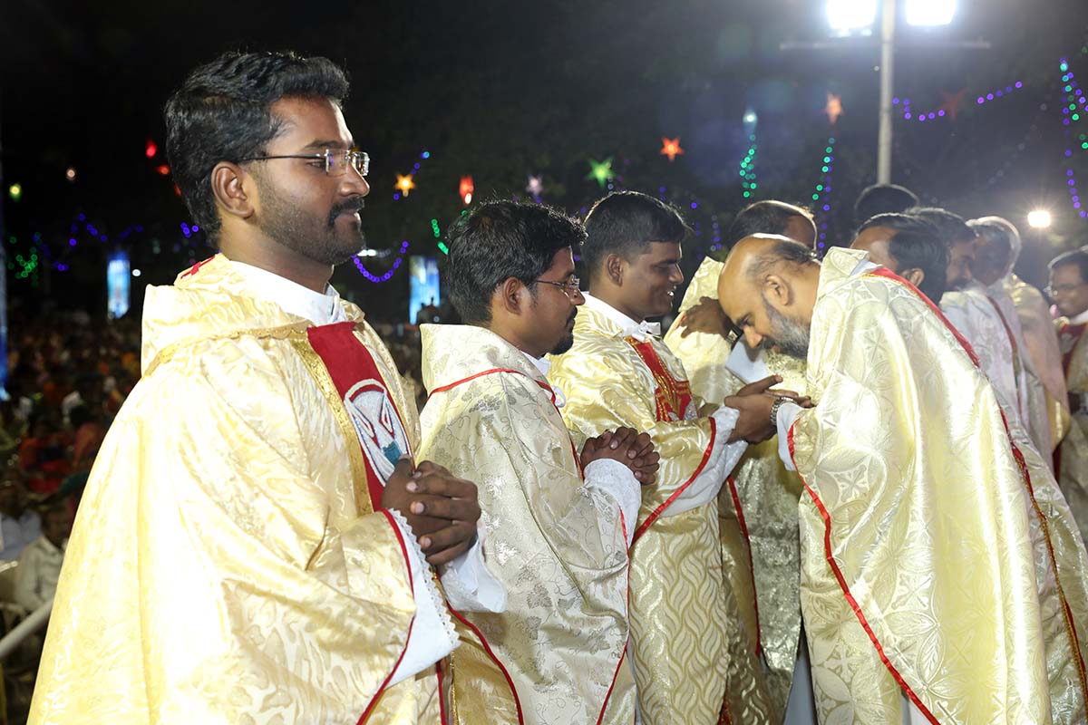 India - Eight Salesians ordained priests in Chennai Province