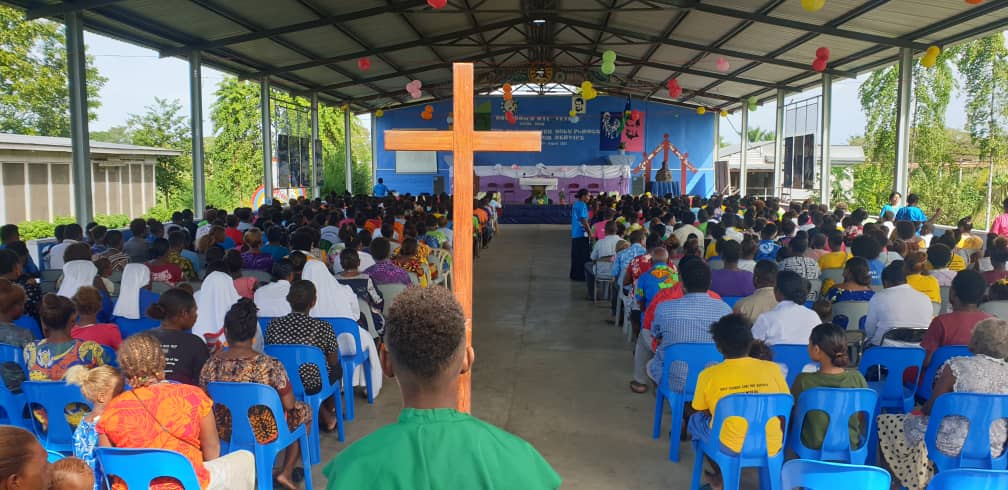 Solomon Islands - 400 young people at "Wantok Bosco Camp"
