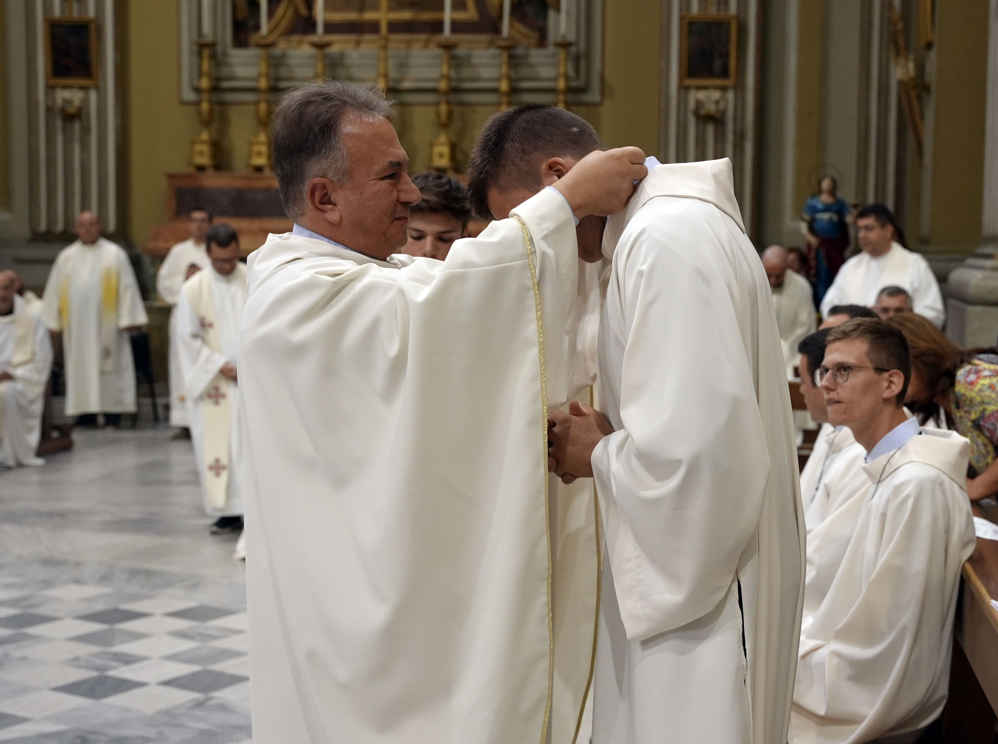 Italia - Siete jóvenes salesianos hacen su primera profesión en manos ...