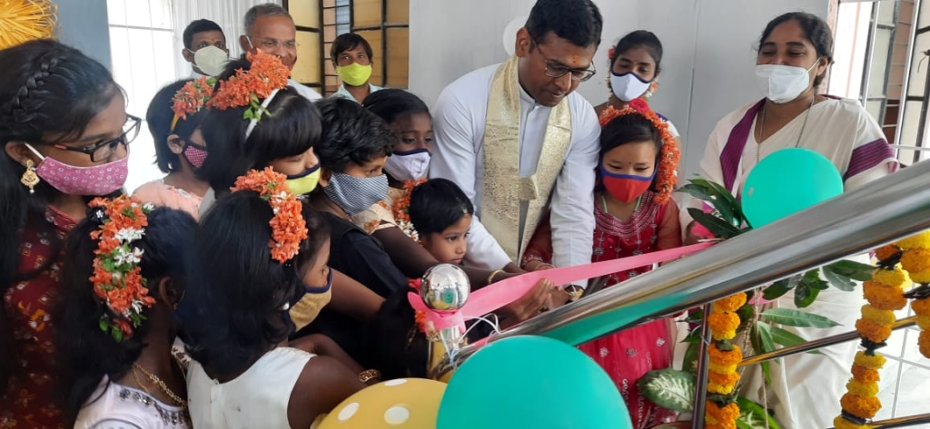India - Bendecida e inaugurada una nueva casa salesiana para niñas en ...
