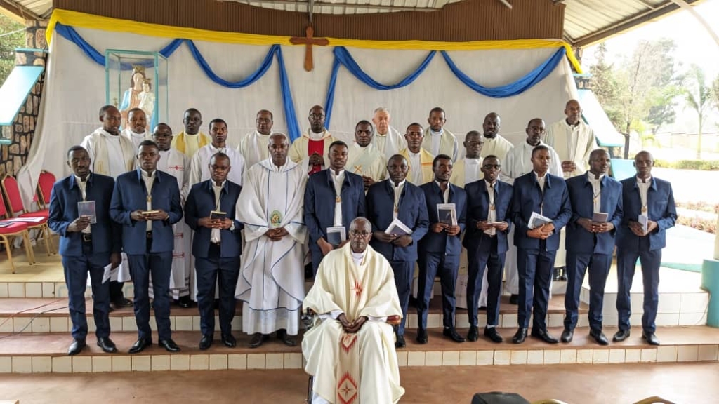 Rwanda – First professions of ten novices