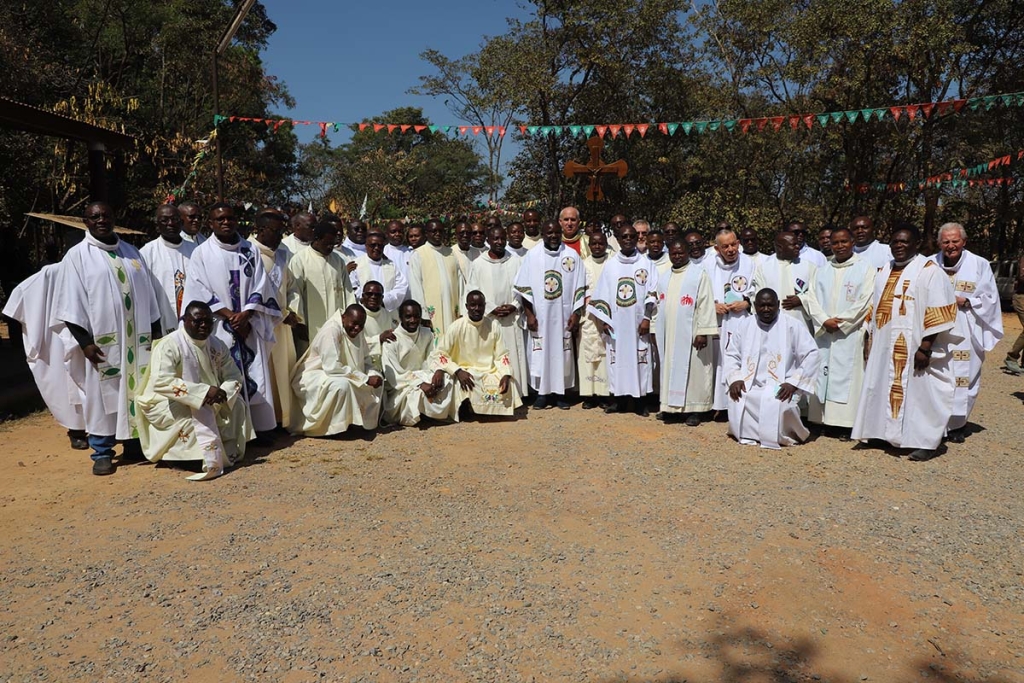 R.D. Congo - Más de doscientos salesianos celebran el servicio del ...