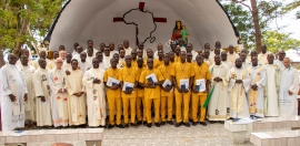 Togo – Primeras Profesiones en el noviciado Don Rinaldi en Gbodjomé