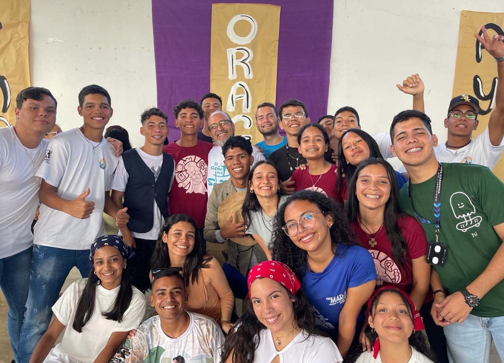 Venezuela – El Padre Orozco insta a los jóvenes de Duaca a ofrecer ...