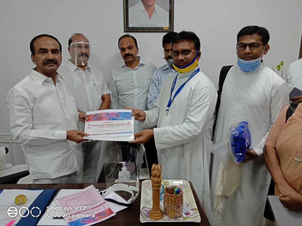 India - Telangana Catholic Religious donate 20,000 masks to Minister of ...