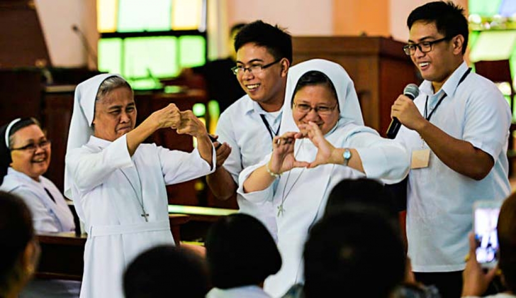 Philippines - The Family: Communicating Hope and Confidence in Our Time